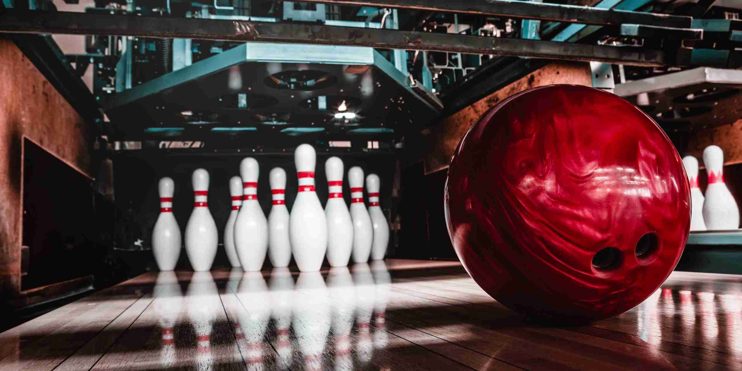 The Bowling Experts™ meet the IT Experts